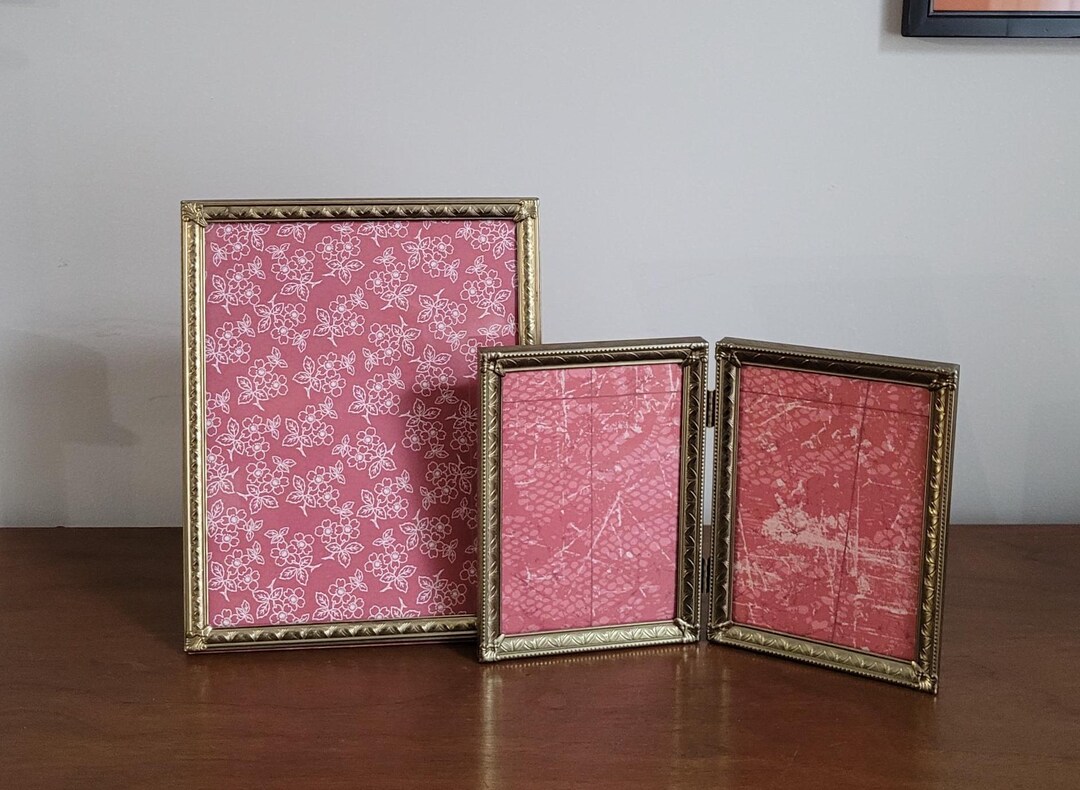 Vintage Pair of Gold Tone Metal Picture Frames 8 X 10 and Double Hinged ...
