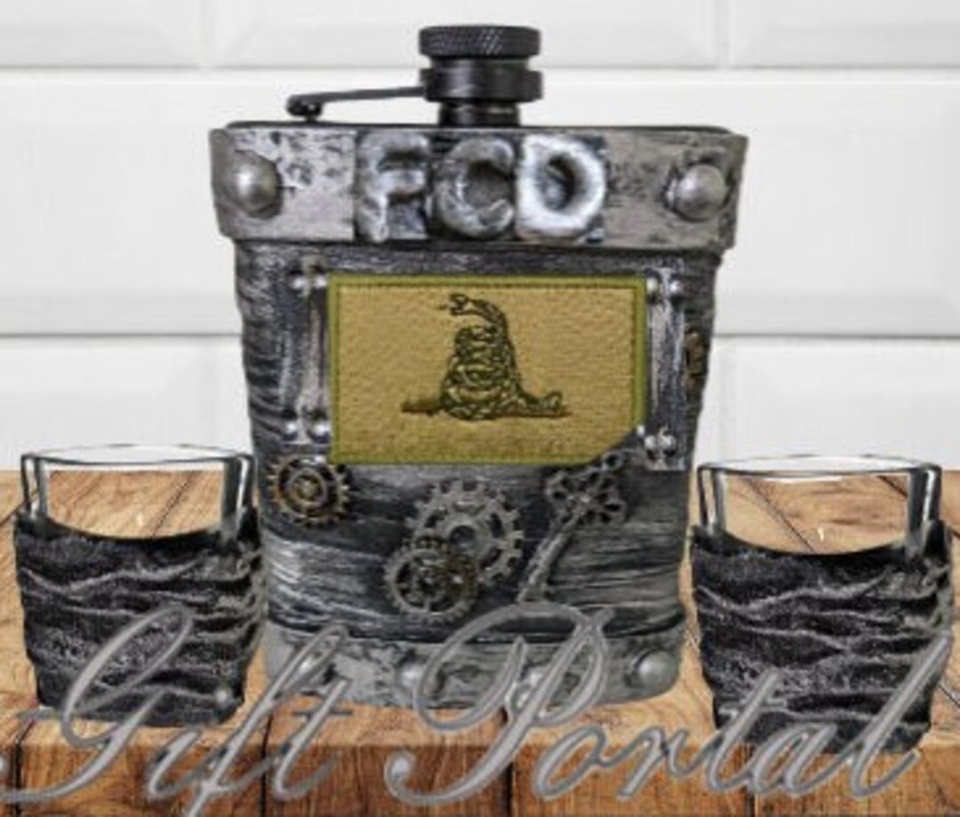 Don't Tread on Me, Patriotic Flask, Patriotic Man, Steampunk Flask ...