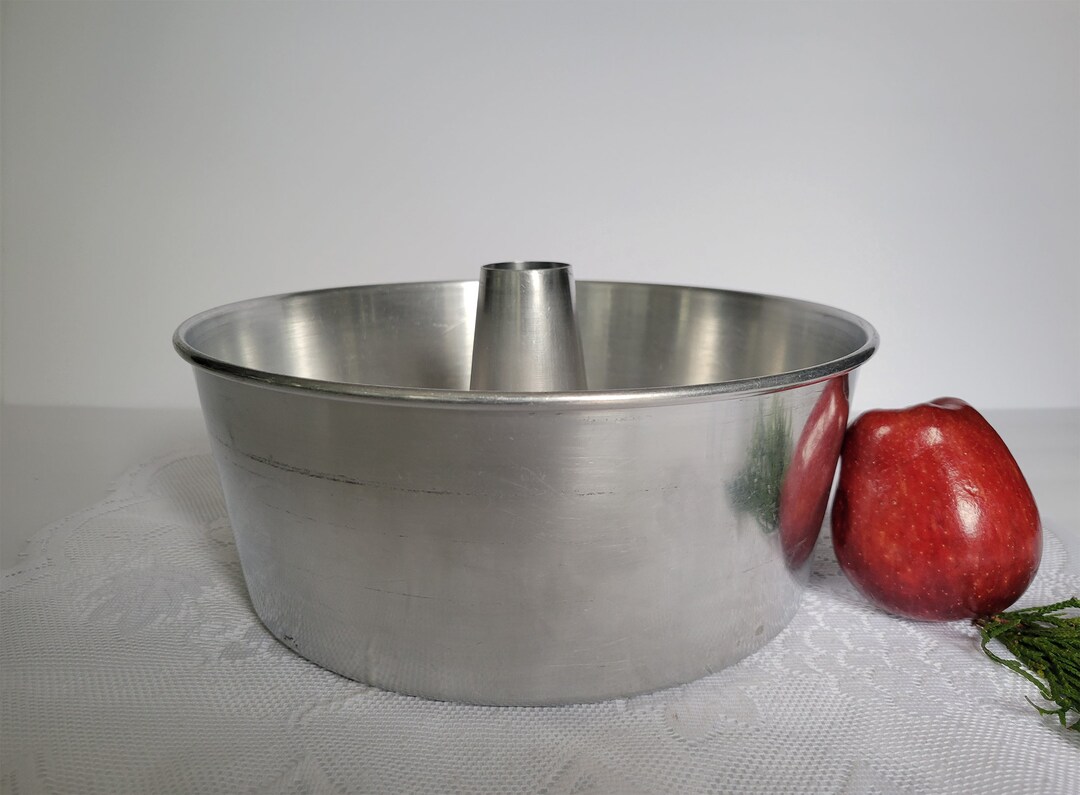 Vtg WEST BEND Aluminum Co 2 Pc Angel Food Tubed 10x4 Cake Pan, USA - Etsy