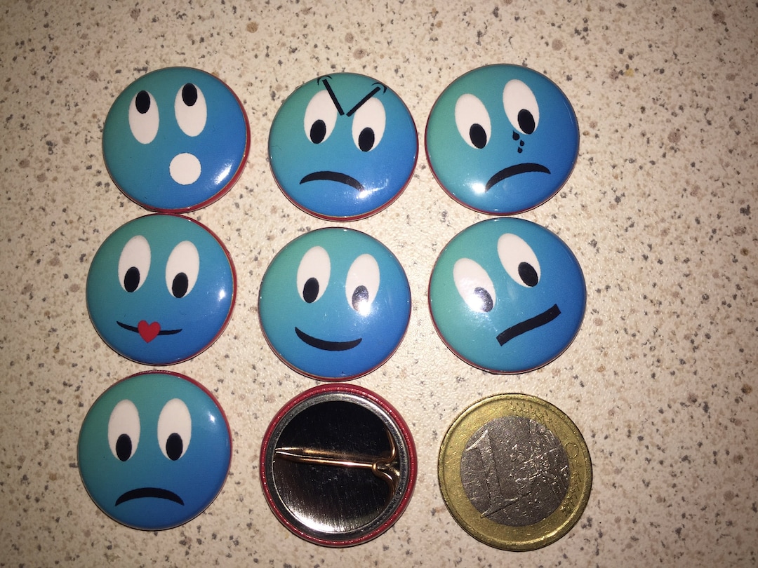 7 Badges Smiley Face, Emoticons, Badges - Etsy Finland