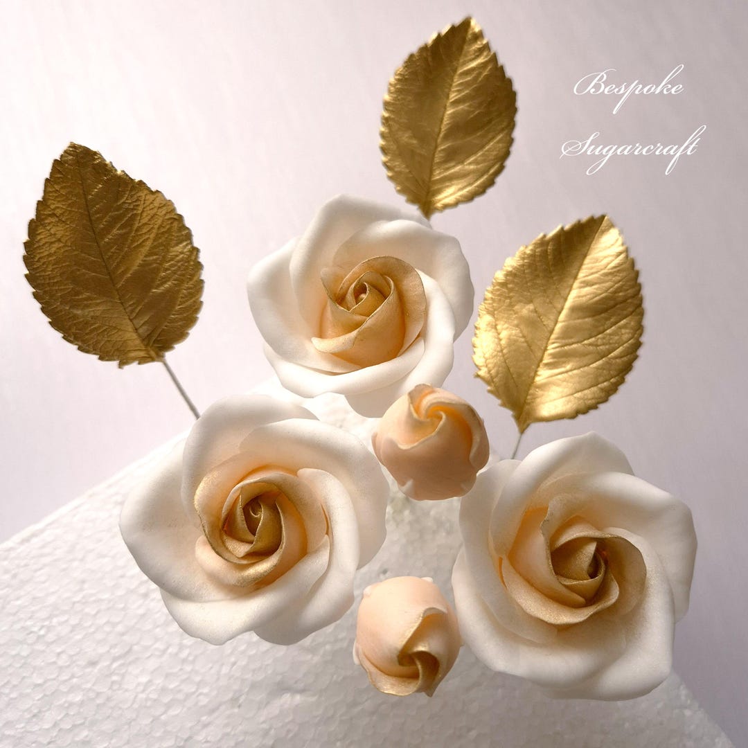 Bespoke Sugarcraft - SET of Sugar Peach Roses With Gold Rose Leaves ...