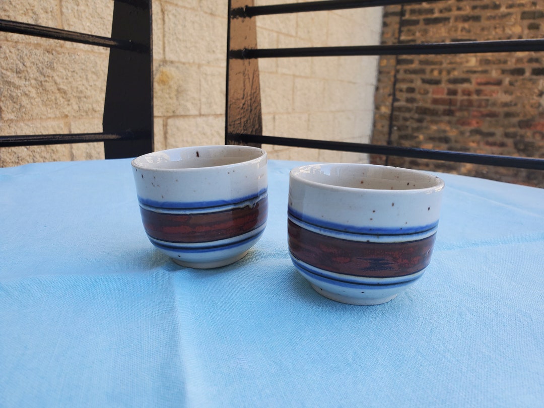 Vintage Handleless Tea Cups, Set of 2 - Etsy