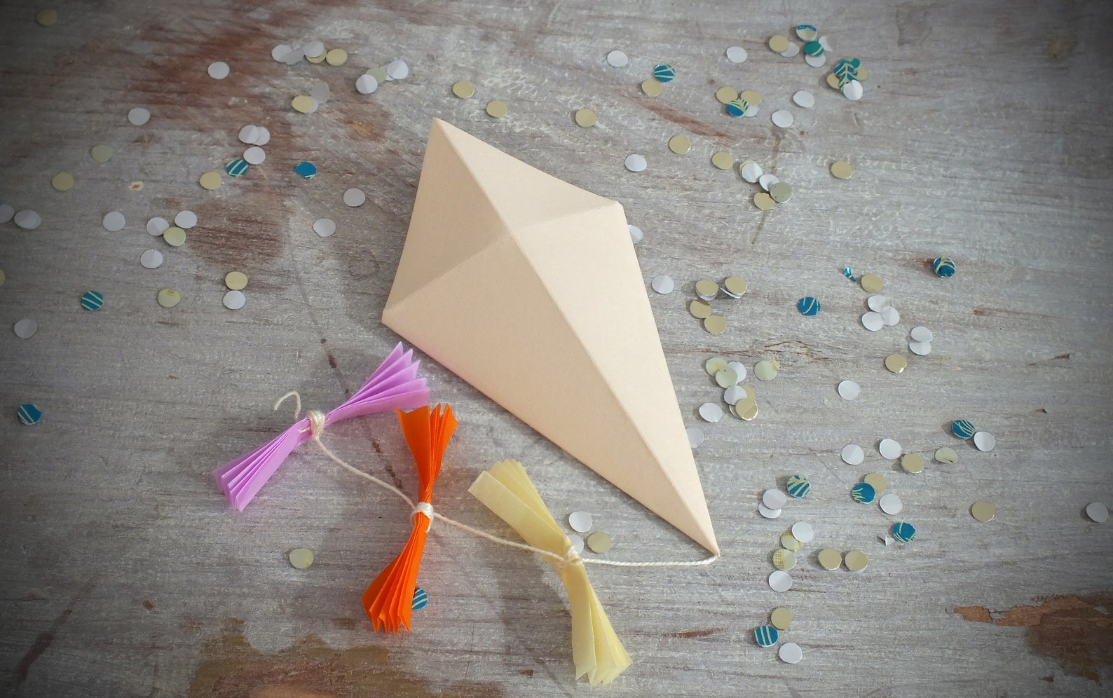 Paper Kites Gift Wrapping Decorations Set of 4 Apricot - Etsy