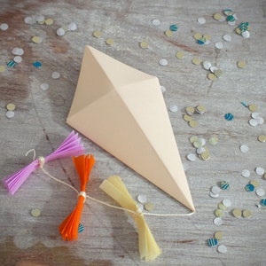 Paper Kites, Gift Wrapping Decorations, Set of 4, Apricot, Light Blue ...