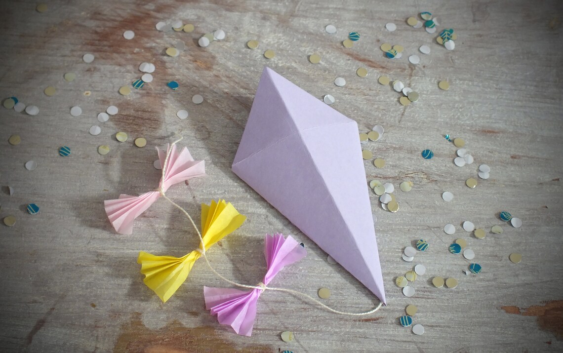 Paper Kites Gift Wrapping Decorations Set of 4 Apricot | Etsy