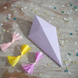 Paper Kites, Gift Wrapping Decorations, Set of 4, Apricot, Light Blue ...