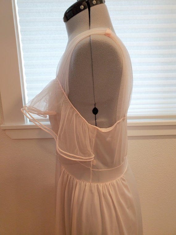 Vintage 1960s or 1970s sheer light pink nylon tricot … - Gem