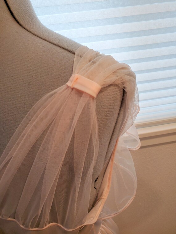 Vintage 1960s or 1970s sheer light pink nylon tricot … - Gem