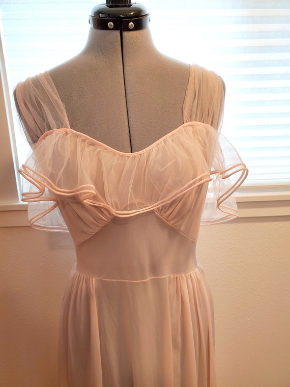 Vintage 1960s or 1970s sheer light pink nylon tricot … - Gem