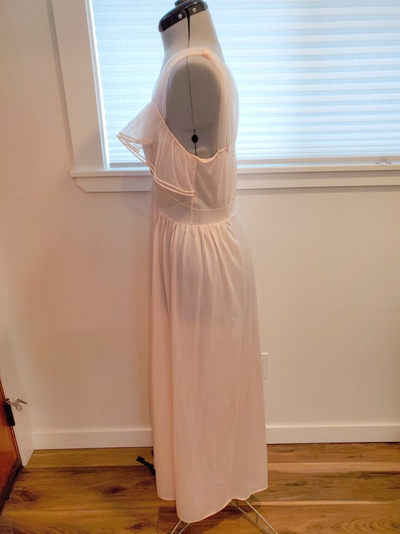 Vintage 1960s or 1970s sheer light pink nylon tricot … - Gem