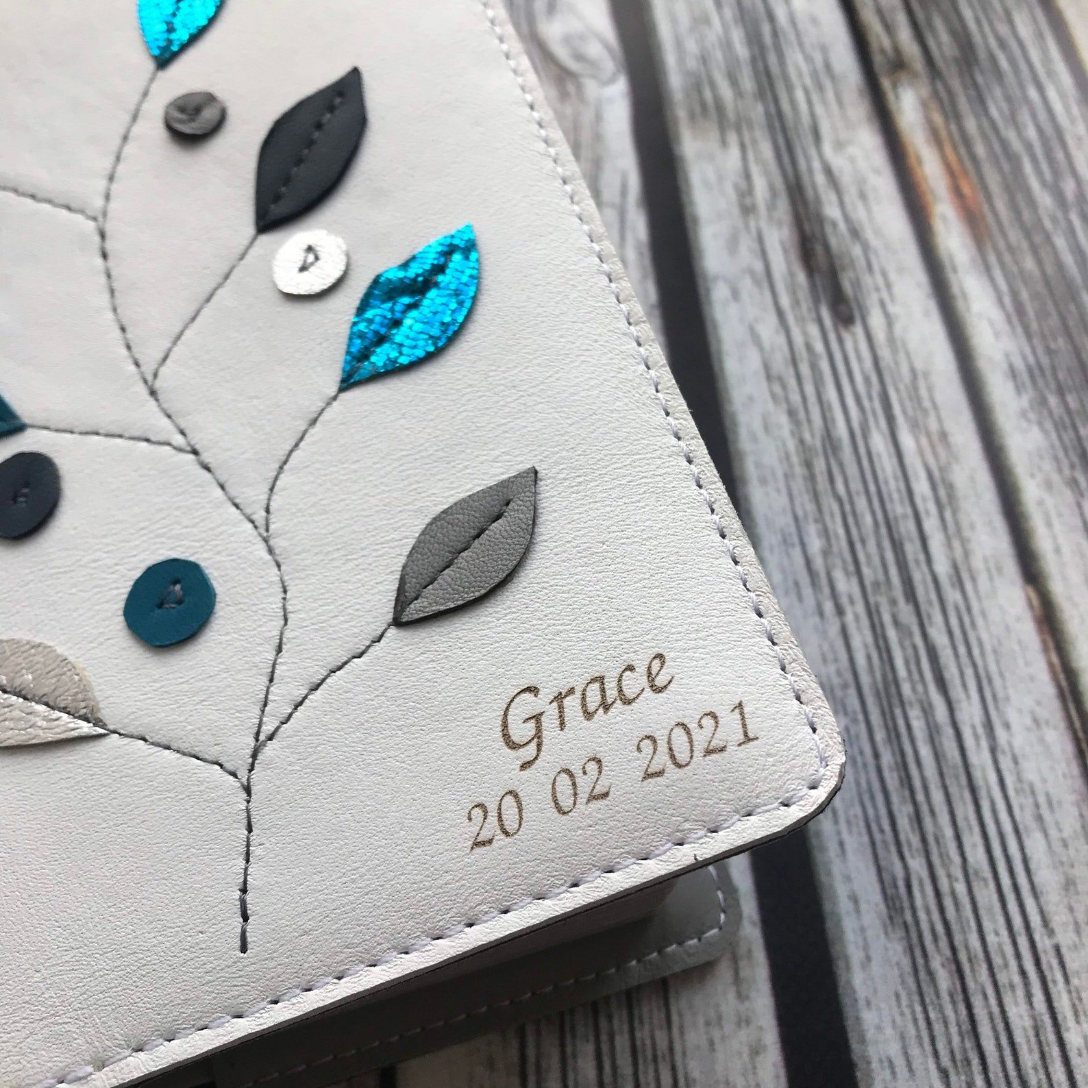 New White Leather Tract Holder JW Metallic Meeting - Etsy