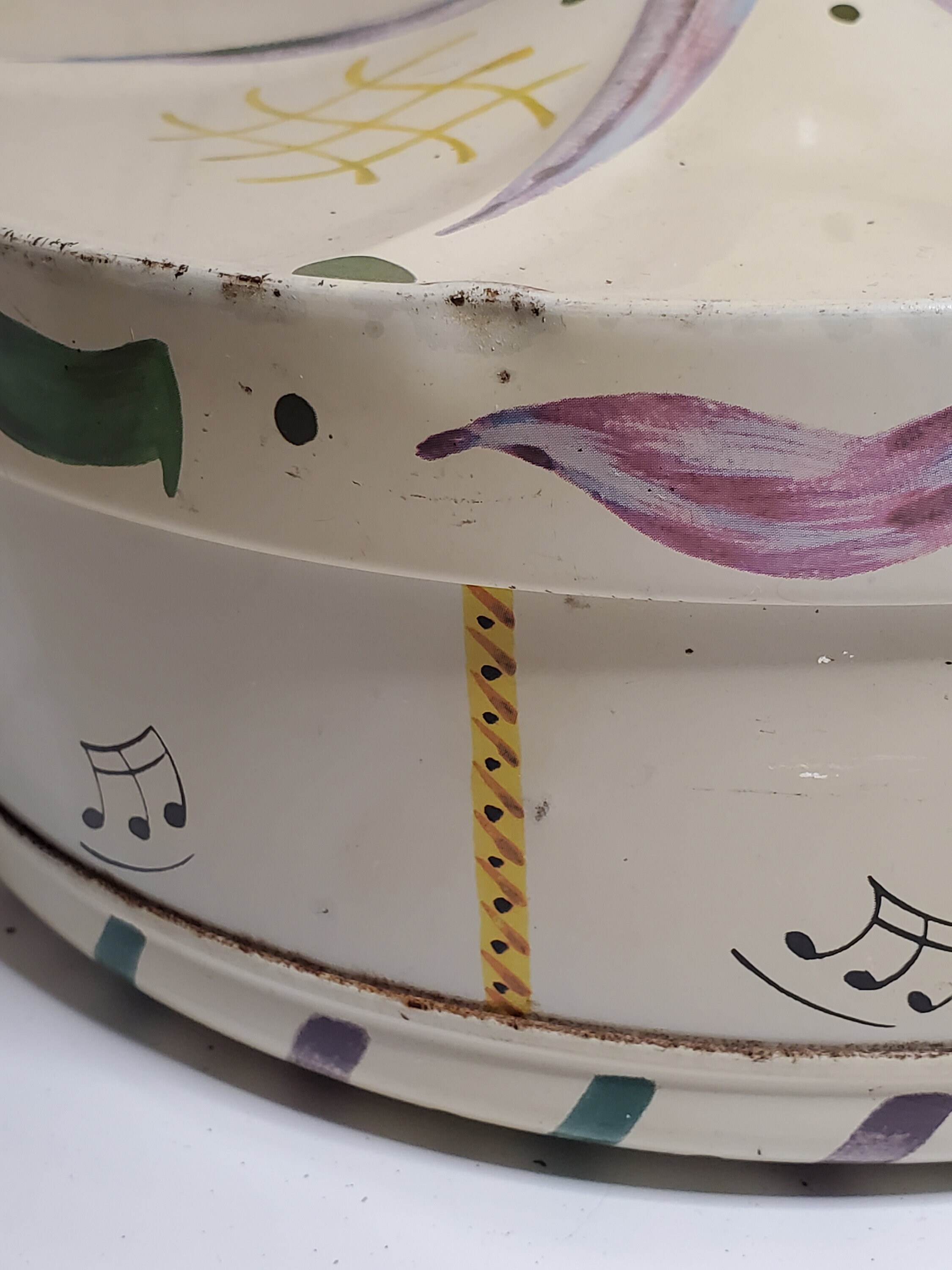 Vintage 1950's Guildcraft New York Round Carousel Tin, Guildcraft Tin ...