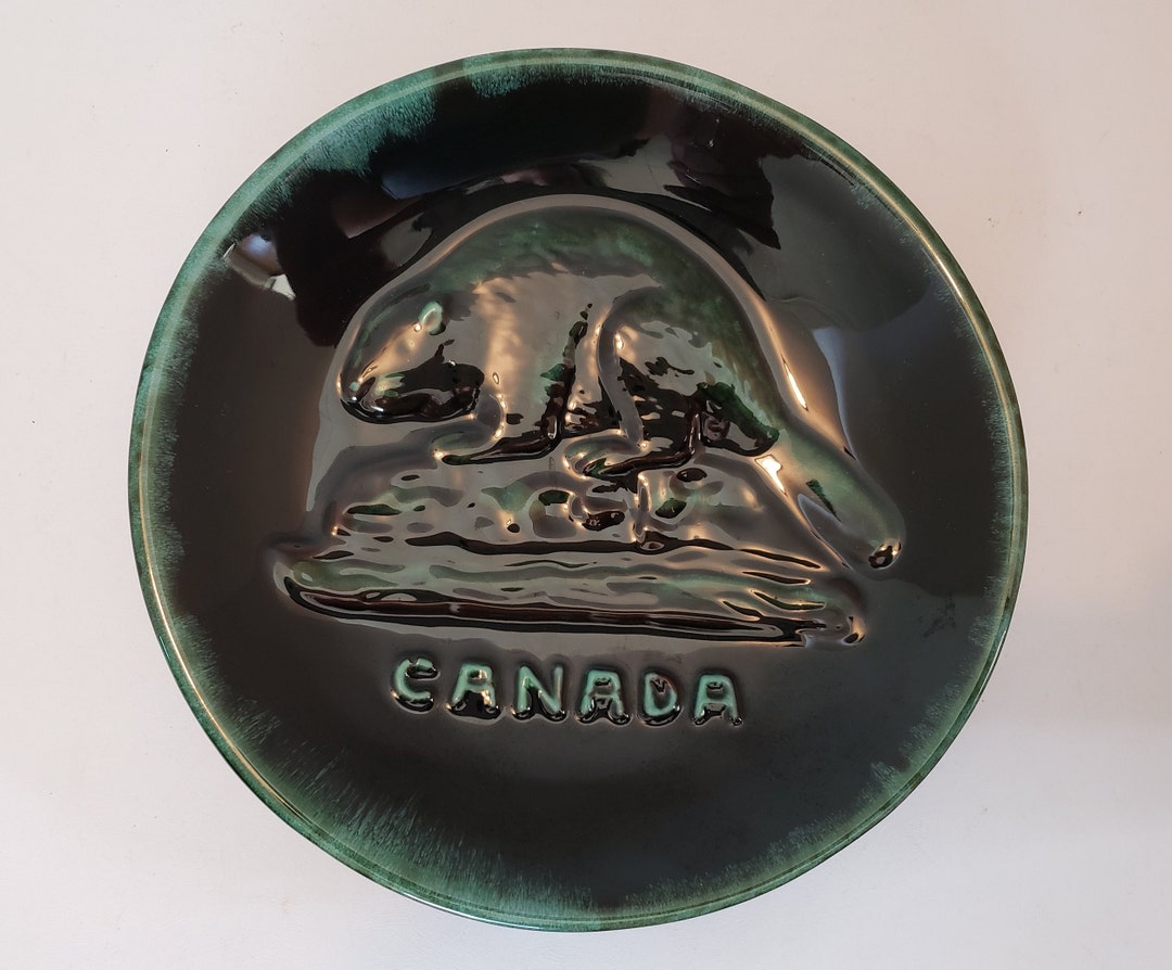 Rare BMP Round Beaver Dish Plate, Wall Decor / Blue Mountain Pottery ...