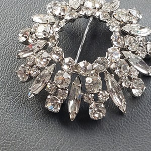SHERMAN Large Clear Wreath Style Brooch, Signed Sherman - Etsy