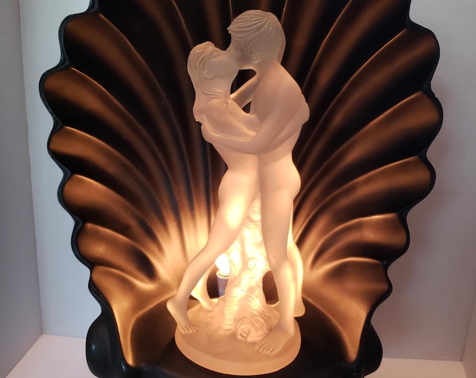 Art Deco Clamshell Lamp, Rotating Lucite Lovers Lamp, Color Changing ...
