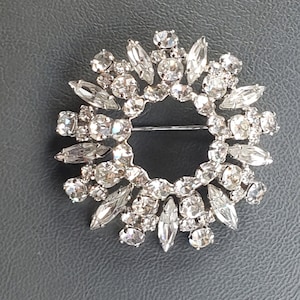 SHERMAN Large Clear Wreath Style Brooch, Signed Sherman - Etsy