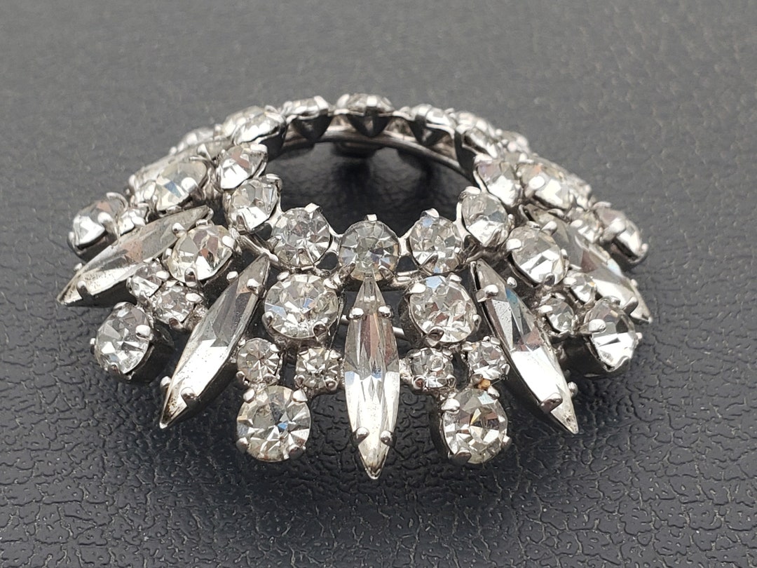 SHERMAN Large Clear Wreath Style Brooch, Signed Sherman - Etsy