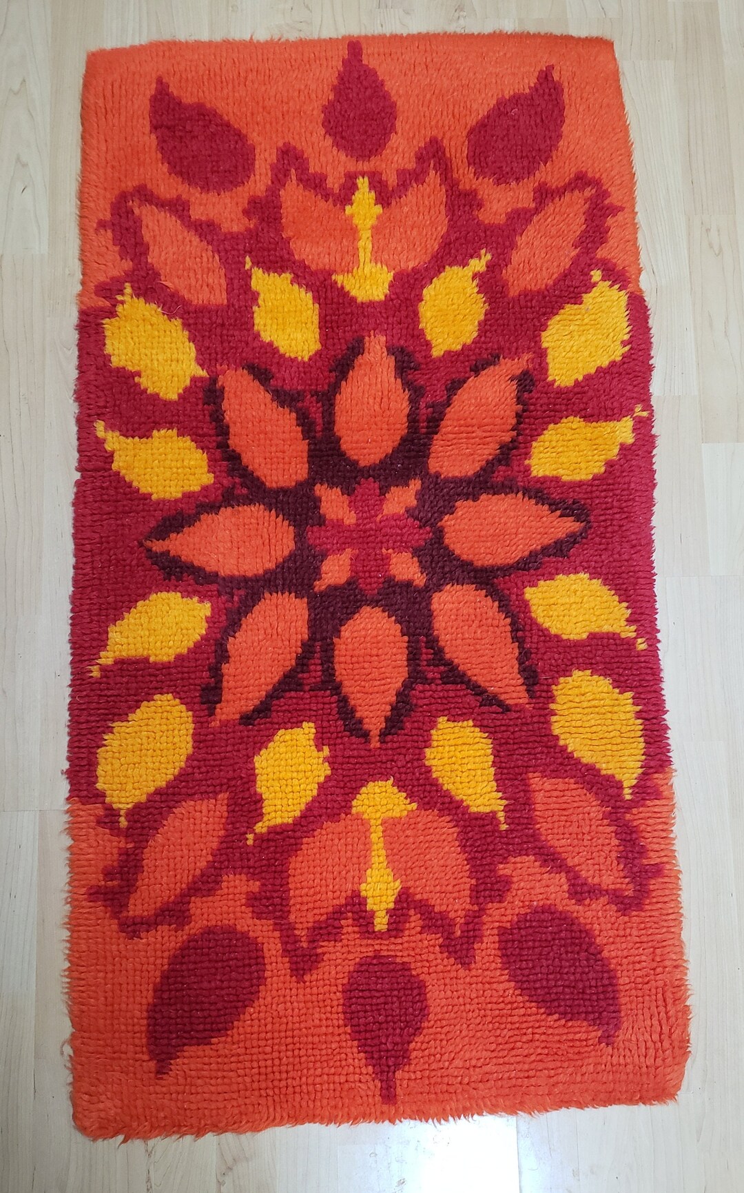 Hand Made MCM Retro Orange Yellow Flower Power Rug, Low Pile Hooked Rug ...