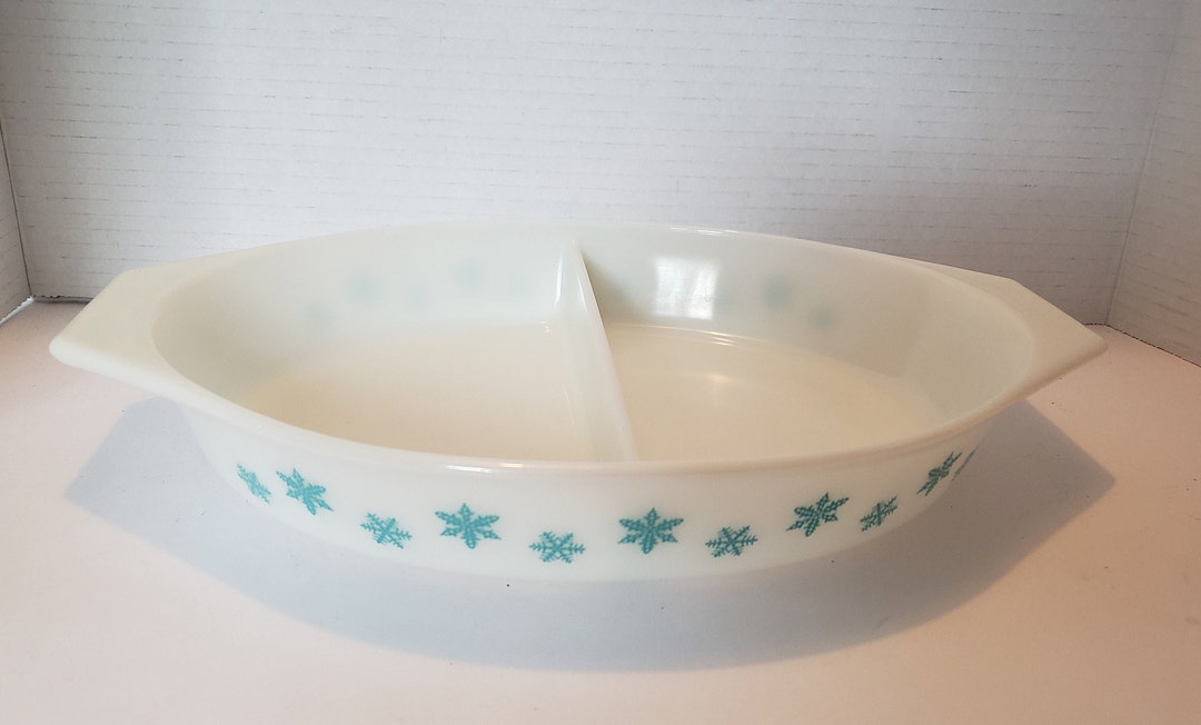 Vintage Pyrex Turquoise Snowflake Pattern Divided Split Casserole Dish ...