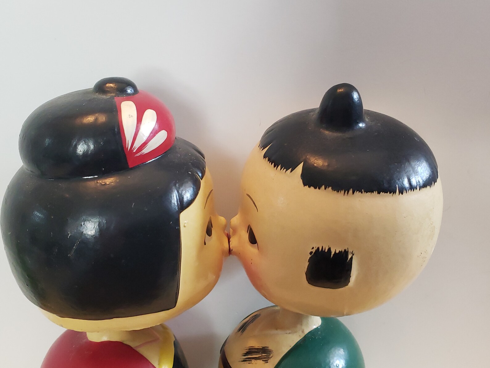 Vintage Pair Chalkware Japanese Bobble Heads / Boy Girl Magnetic Lips ...