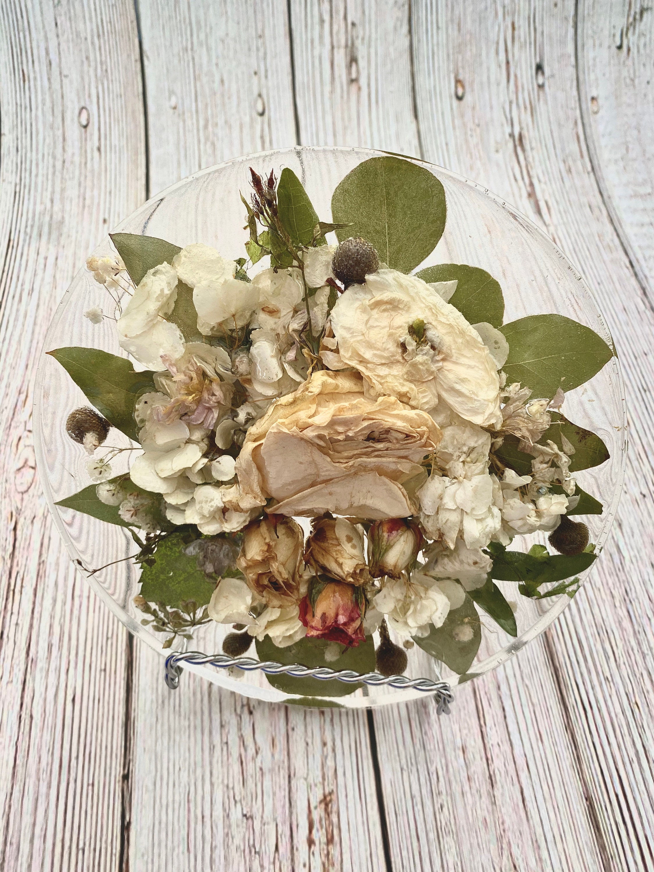 Wedding Flower Preservation Resin Art Round Shape Keepsake | Etsy