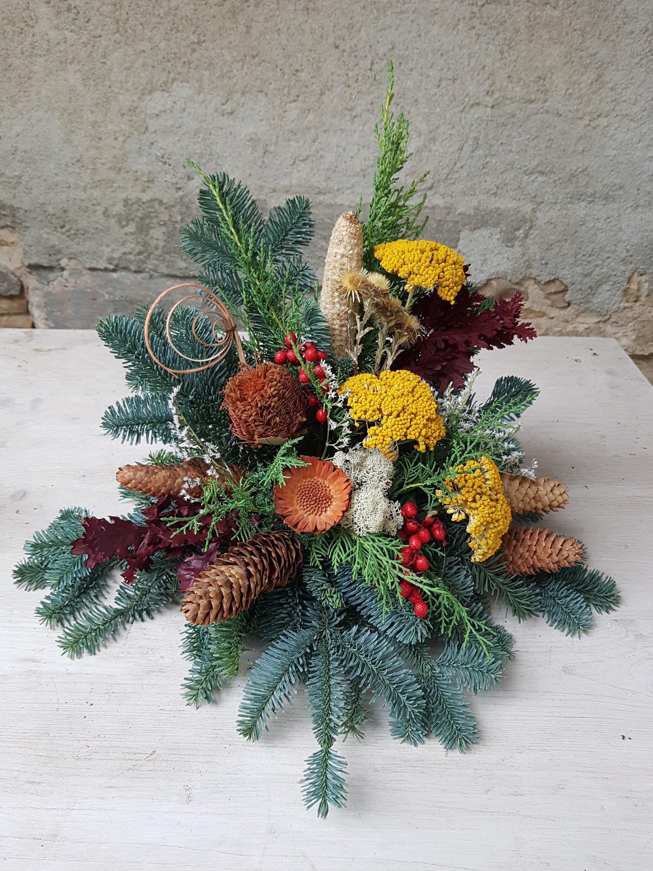 Edles Bukette-Grabgesteck-Friedhofgestecke-