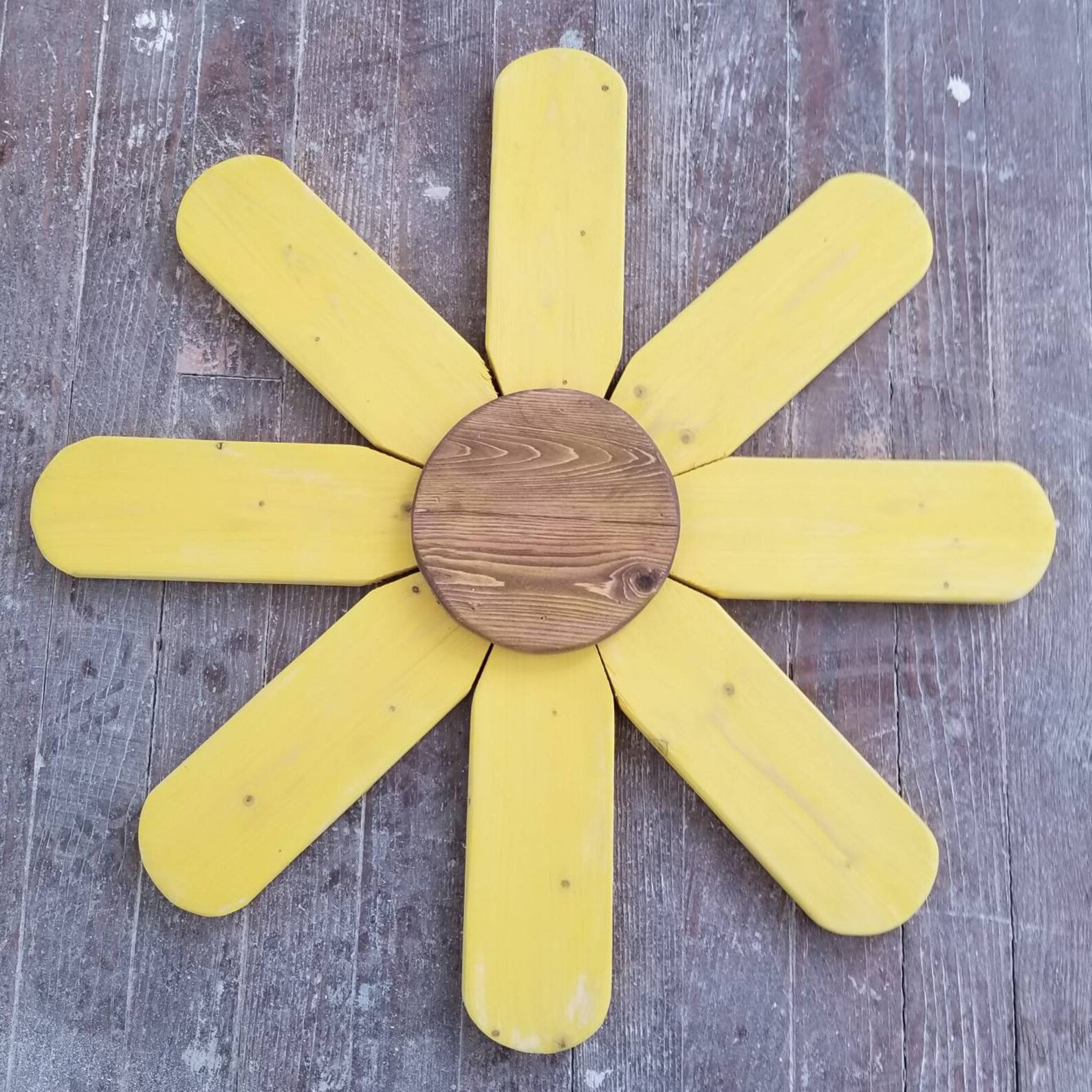 Wooden Daisy Flowers Indoor Outdoor Spring Reclaimed Wood Patio Deck ...