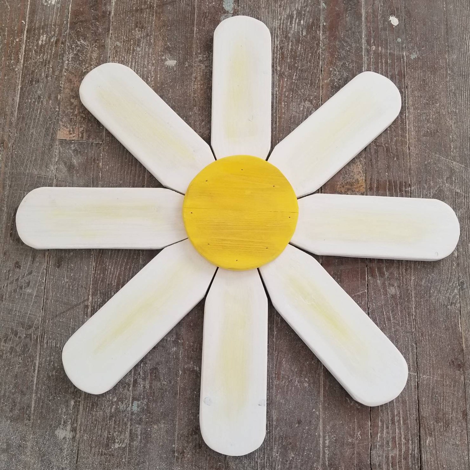 Wooden Daisy Flowers Indoor Outdoor Spring Reclaimed Wood Patio Deck ...