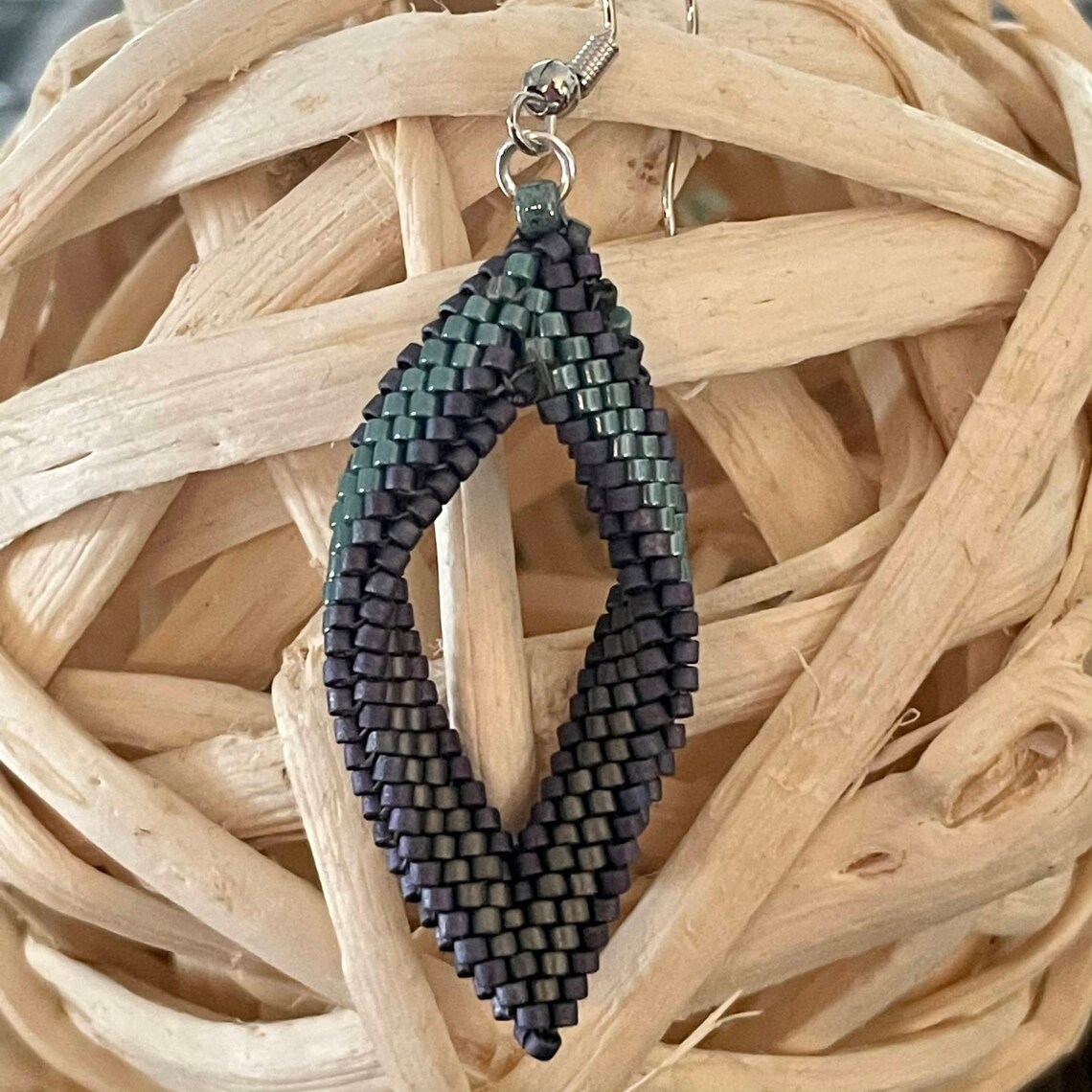 Twisted Peyote Leaf Earring Tutorial, Twisted Peyote Earring, Leaf ...