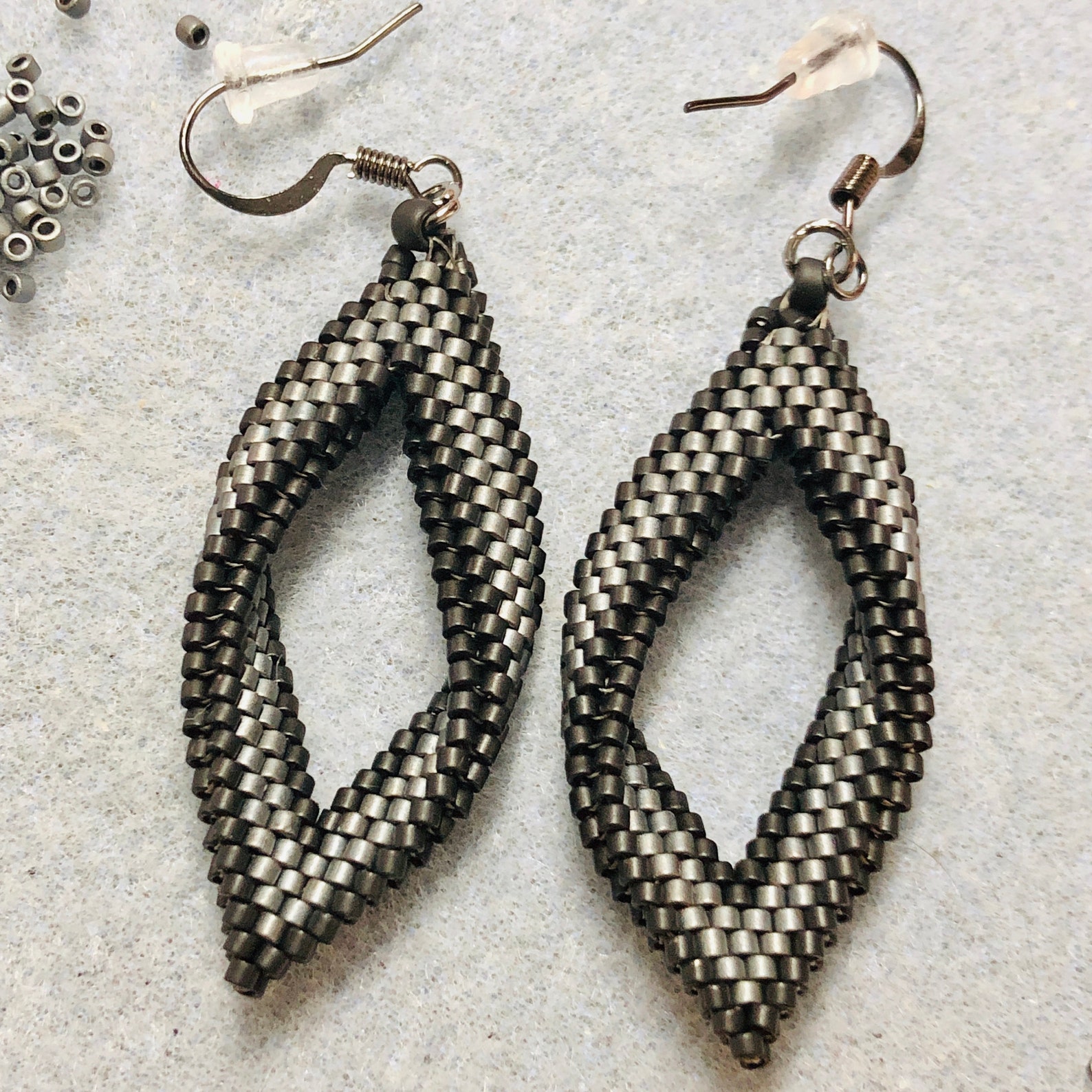 Twisted Peyote Leaf Earring Tutorial, Twisted Peyote Earring, Leaf ...