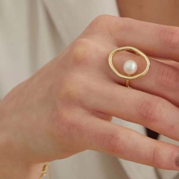 Big Pearl Ring - Etsy
