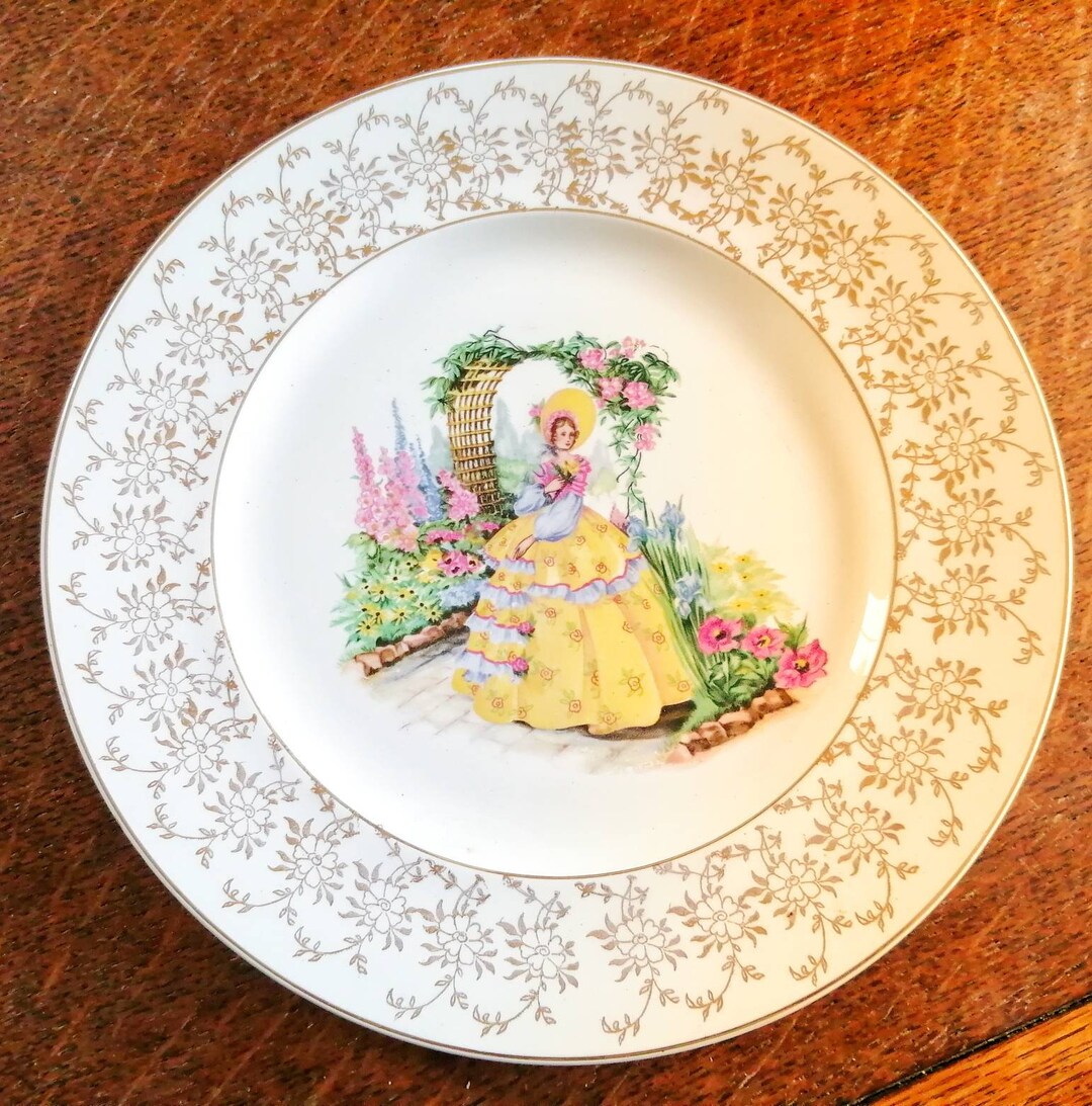 Crinoline Lady Medium Cake Plate - Etsy UK