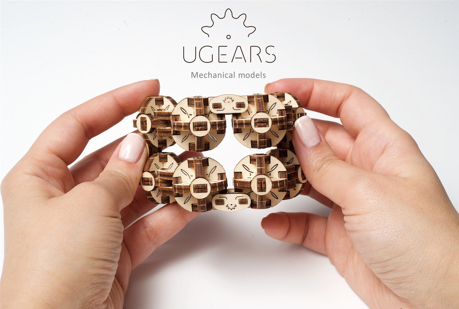 Anti-stress Flexi-cubus - Build Your Own Working Model by Ugears. Self ...