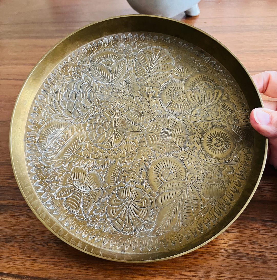 Vintage Brass Tray, Round Brass Tray With Edge, 8 1/2 Brass Tray - Etsy