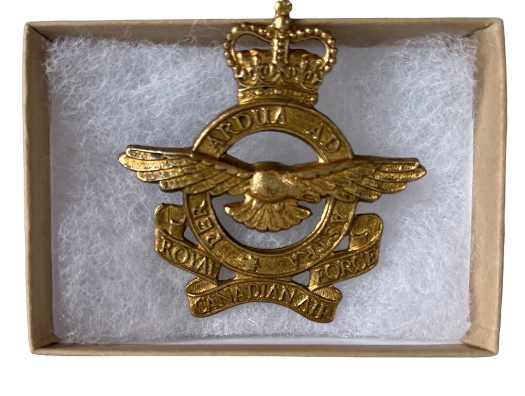 RCAF Cap Badge, Military Cap Badge, Royal Canadian Air Force Cap Badge ...