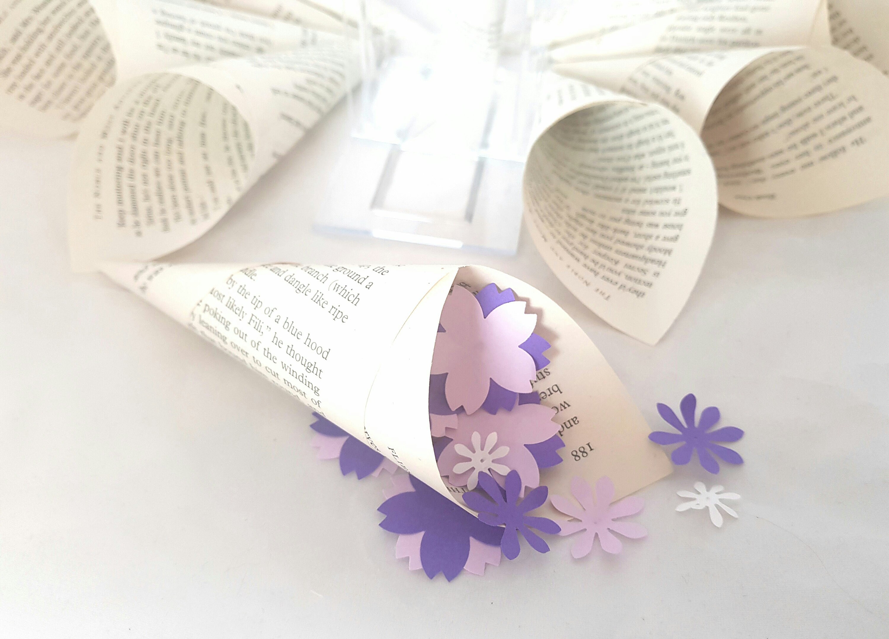 25 Confetti Cones Book Page Cones Wedding Confetti Petal - Etsy UK
