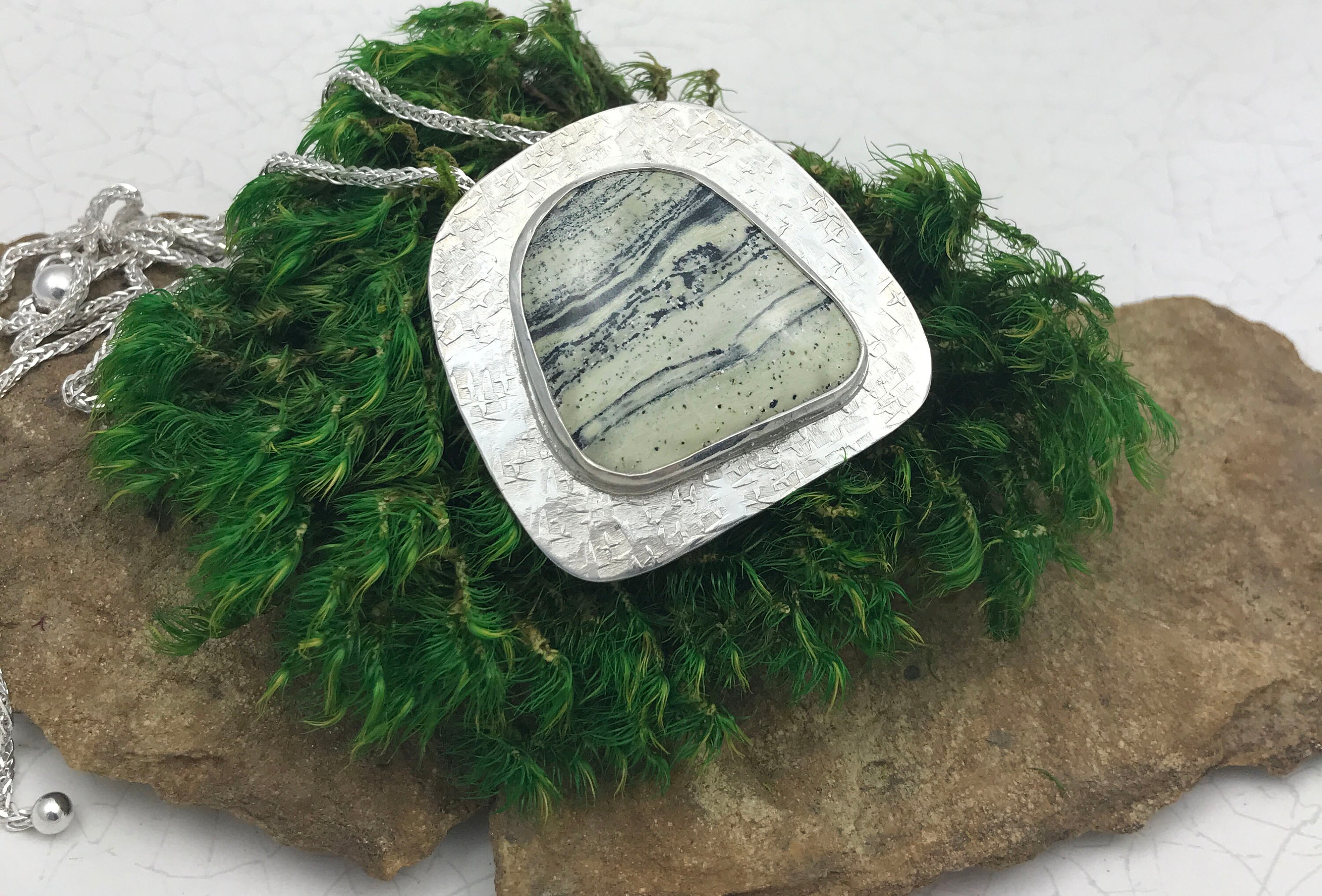 Ricolite Serpentine and Hand Hammered Sterling Silver Pendant ...