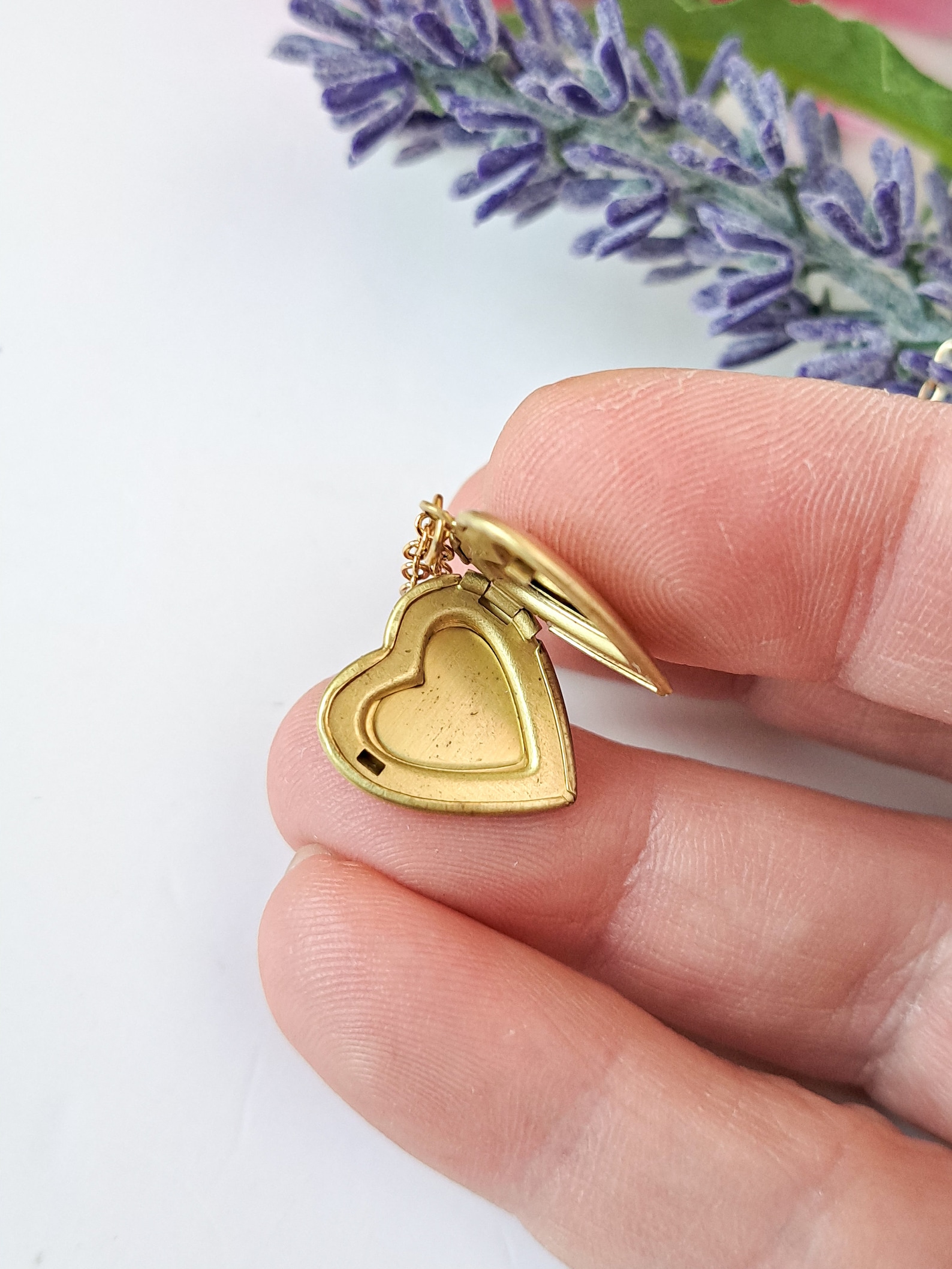 Gold Heart Locket Necklace, Tiny Vintage Heart Necklace, Heart Locket ...