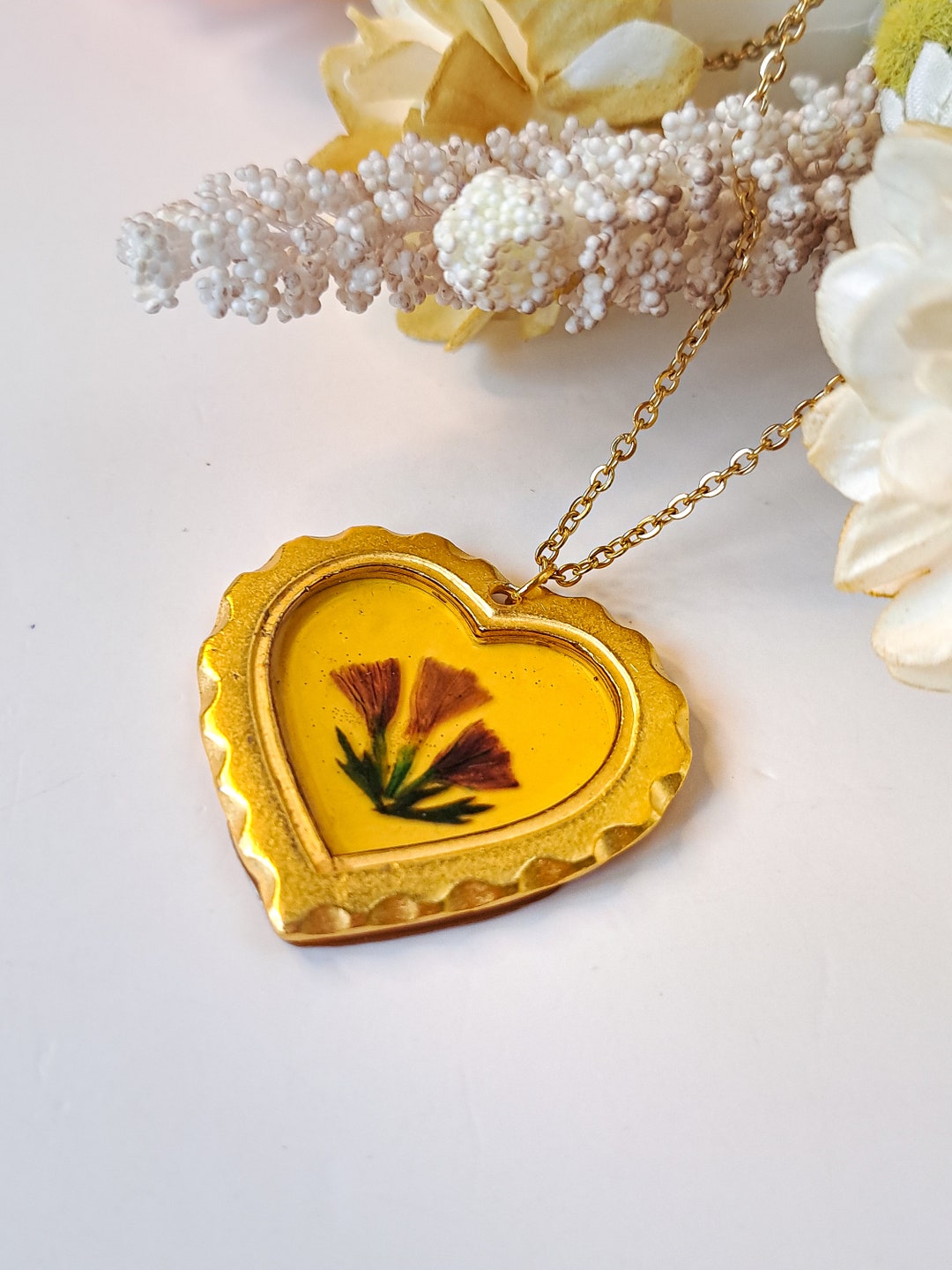 Vintage Gold Heart Necklace, Large Heart Pendant Necklace, Cottagecore ...