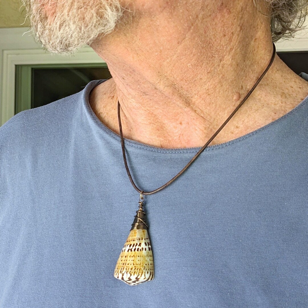 Beachy Shell Pendant Necklace: Boho Leather Cord, Unisex Jewelry - Etsy