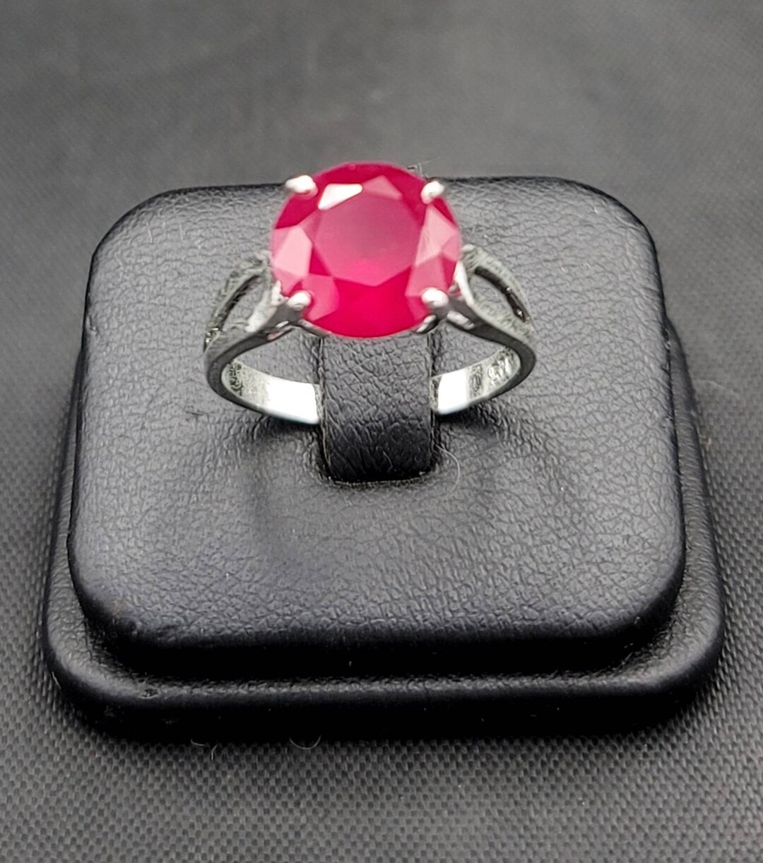 Natural Red Ruby Silver Beautiful Excellent Top Quality Gemstone Ring ...