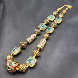 Vintage Beautiful Mughal Design Green Emerald Beads With Gold Gulit ...