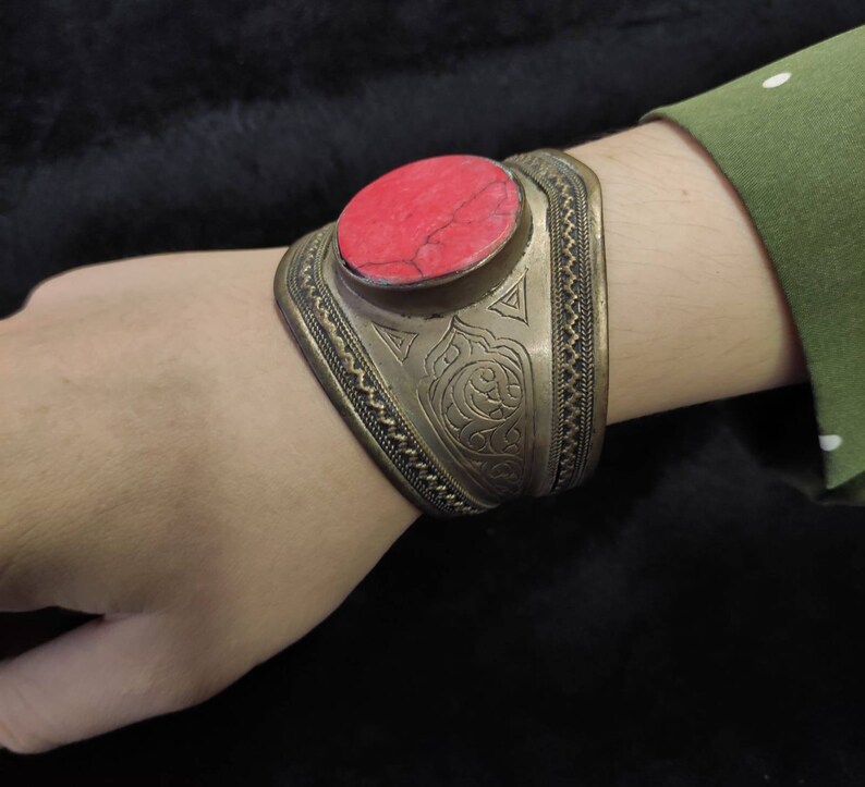 Beautiful Vintage Silver Old Bangle Bracelet With Pink Coral - Etsy