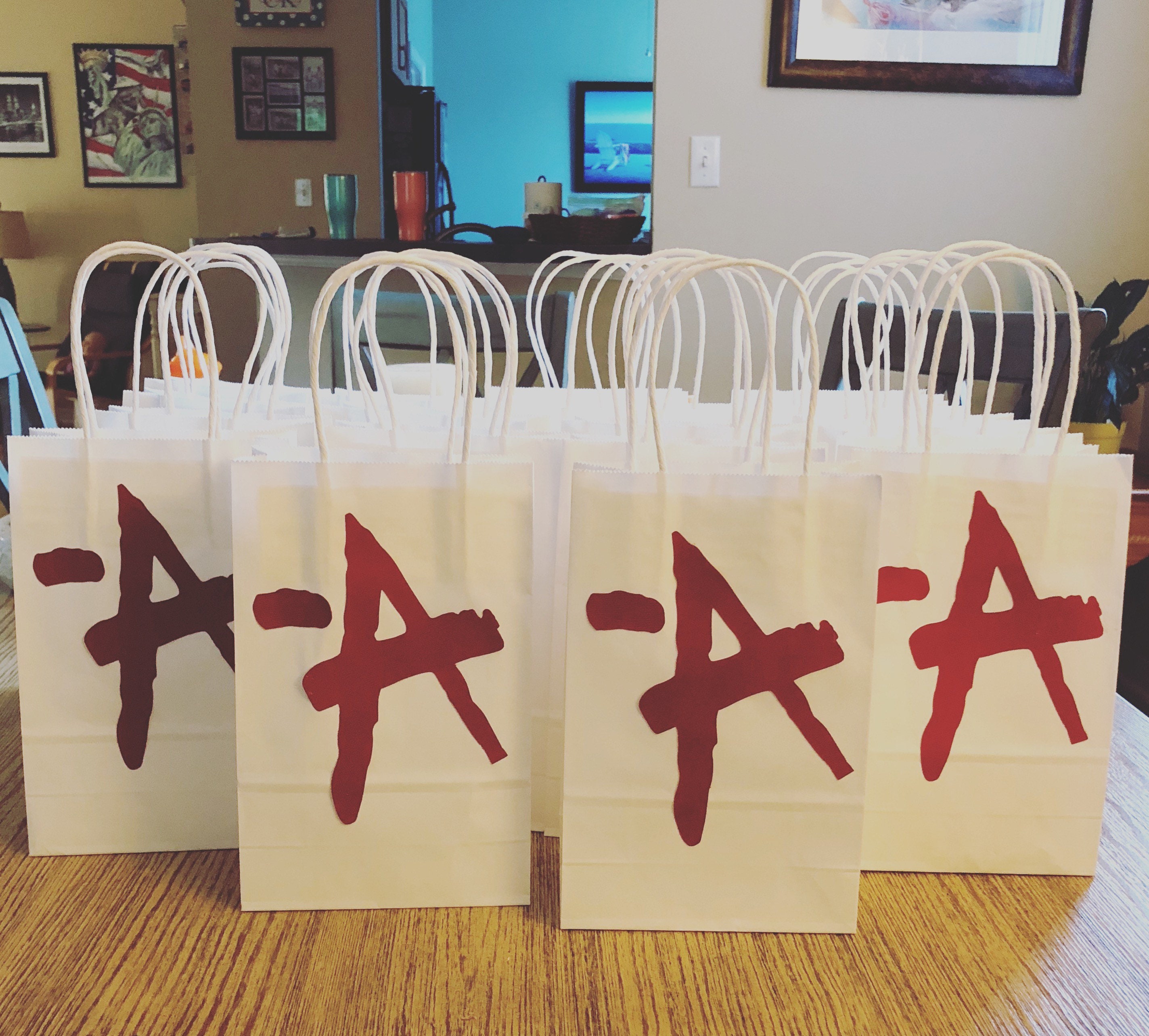 Pretty Little Liars Party Ideas