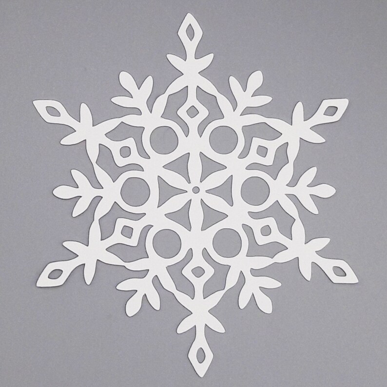 10 BIG WHITE SNOWFLAKES Winter Decor Table Decor Winter Wedding Party ...