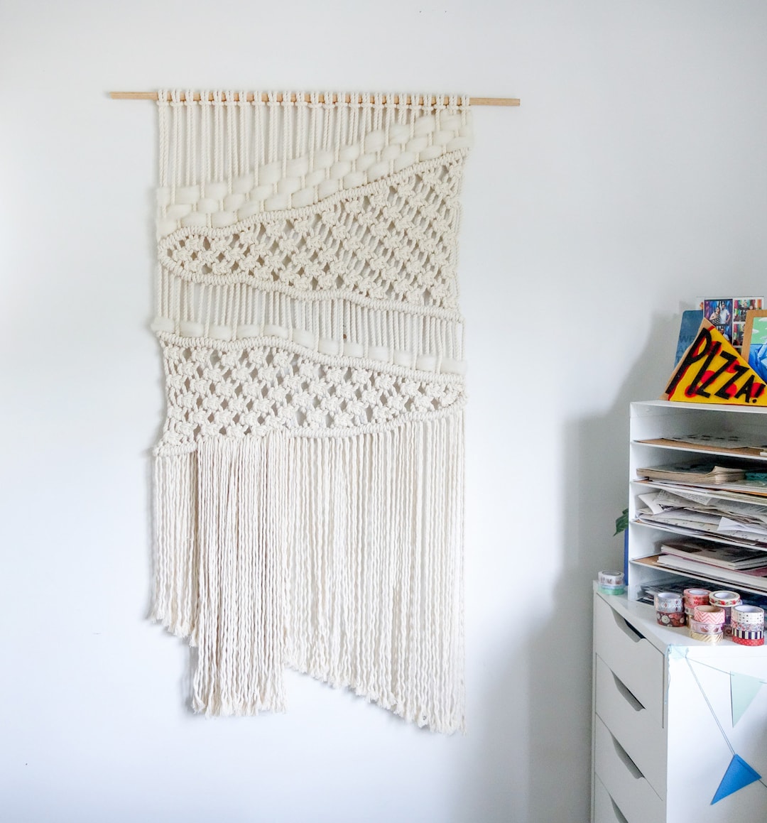 Macrame Wall Hanging / Modern Macrame / Boho Home Decor / Wall - Etsy