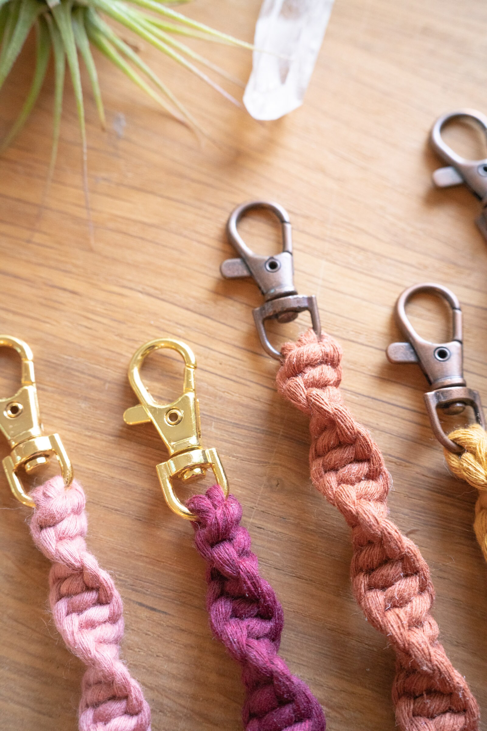 TWIST Macrame Keychain / Macrame Bag Clip / Macrame Gift | Etsy