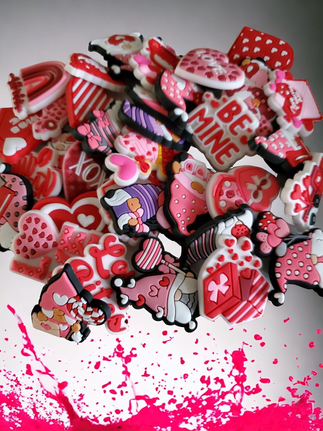 Valentine's Day Croc Charms, Love-themed Jibbitz, Heartfelt Shoe Decor ...