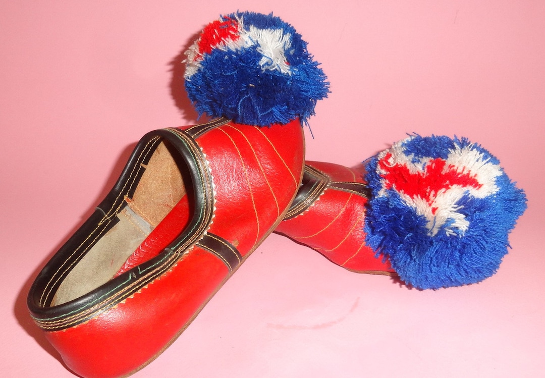 GREEK TSAROUCHIA TRADITIONAL Tsolias Shoes 1970's, Greece Handcrafted ...