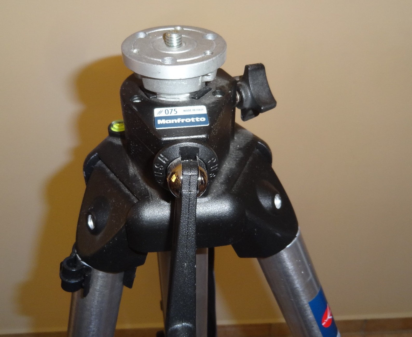 MANFROTTO 074 TRISPECIAL CAMERA Tripod Support in Original Box Italy ...